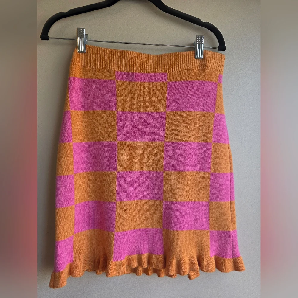 sunland 17 | Skirts | Sunland 7 Pink Orange Checkerboard Knit Mini ...